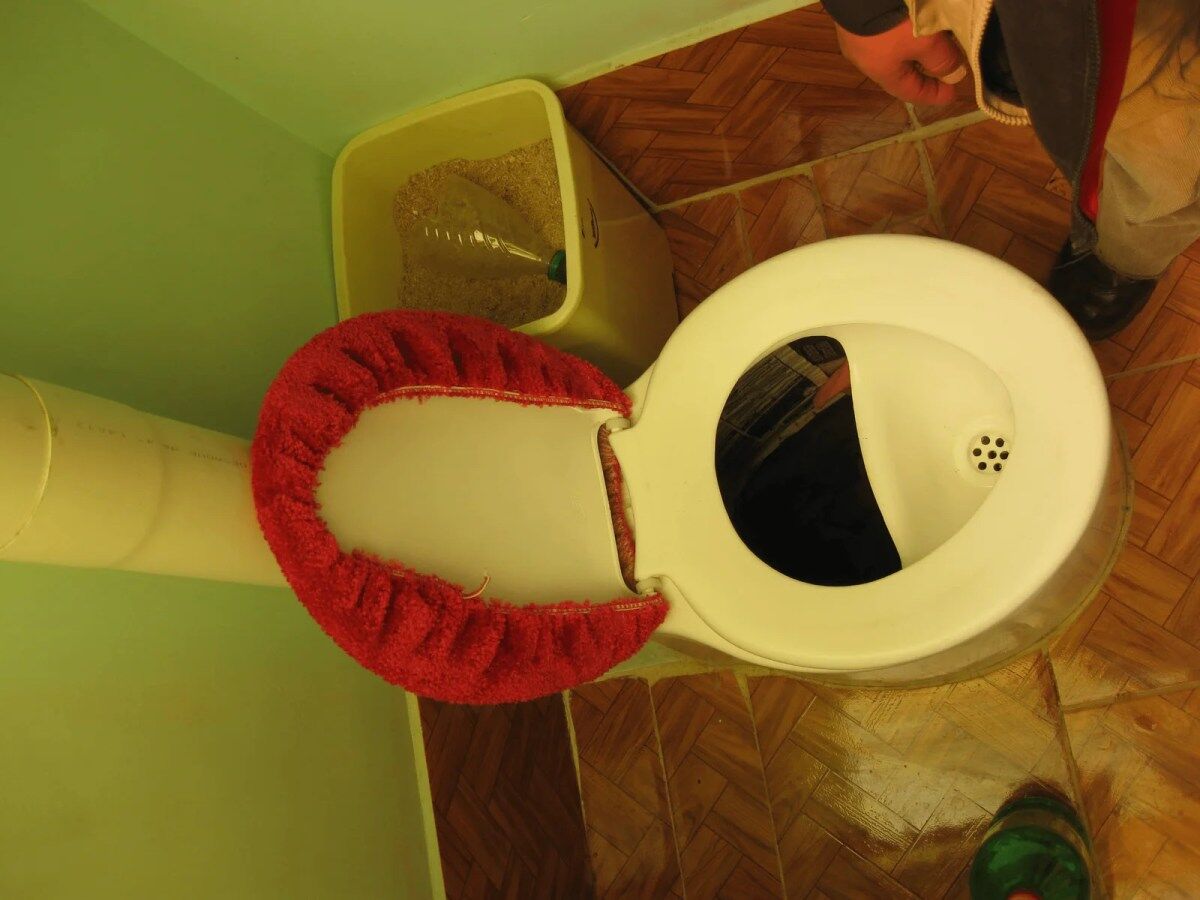 19 Practical Off Grid Toilet Ideas for Sustainable Living